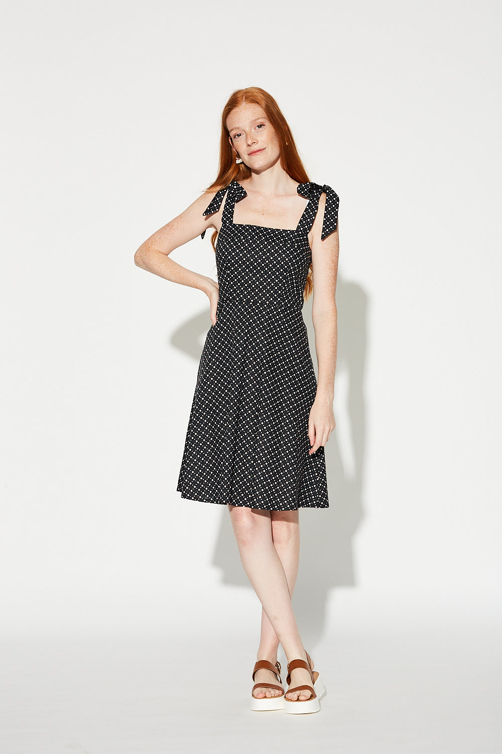 Robe Jolene / Motif Fond Noir – Cherry Bobin